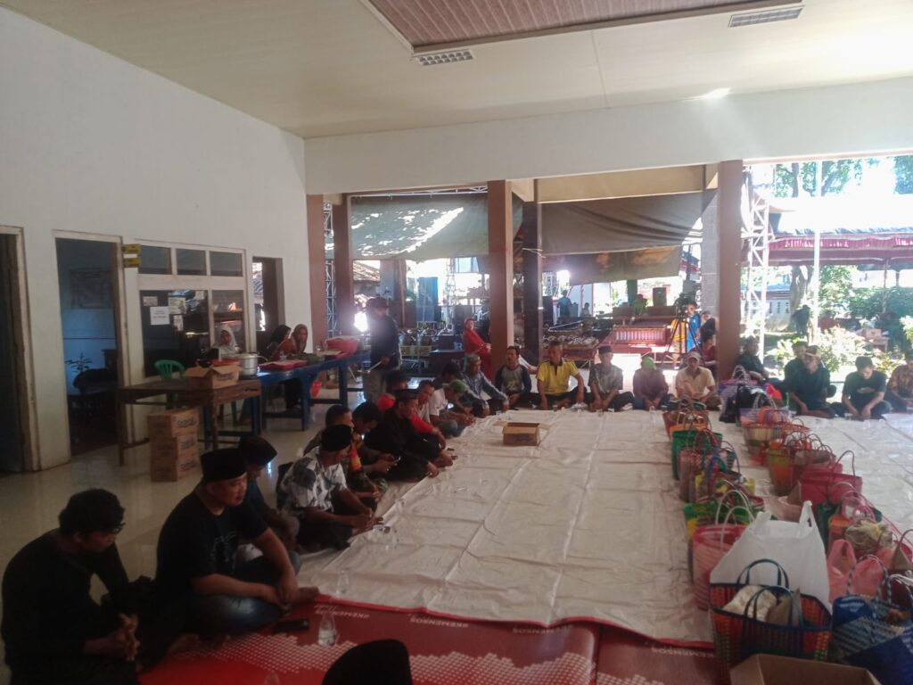 Budaya Mapag Sri Acara Petani Menjelang Panen Padi - Sorana